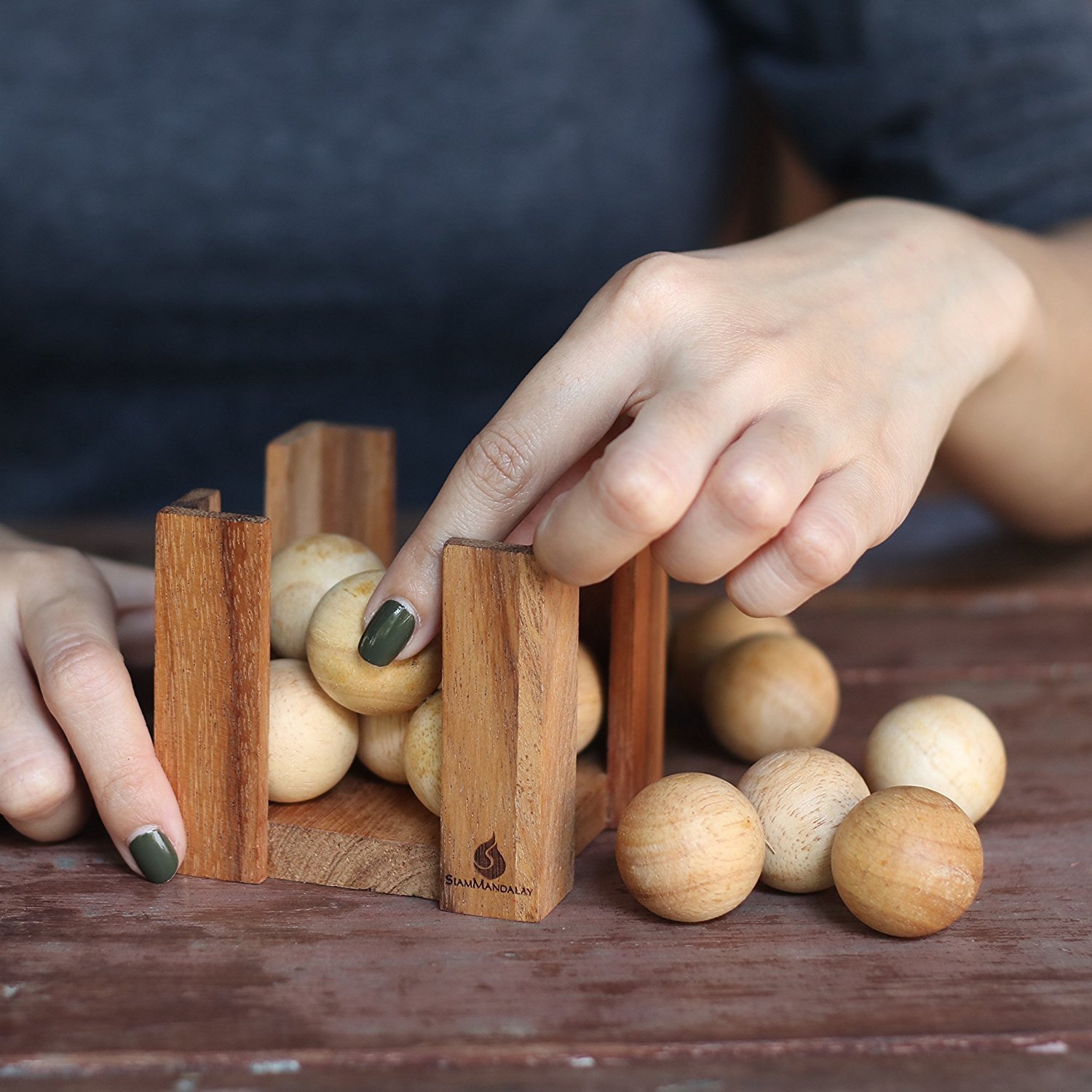 Wooden Ballroom - Assembly Stacking Problem Puzzle