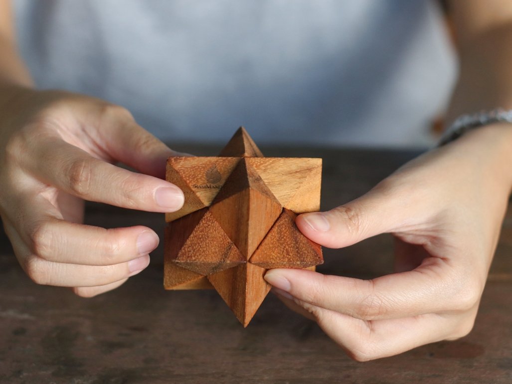 Wooden Star Puzzle - 3D Shooting Star Brainteaser | SiamMandalay