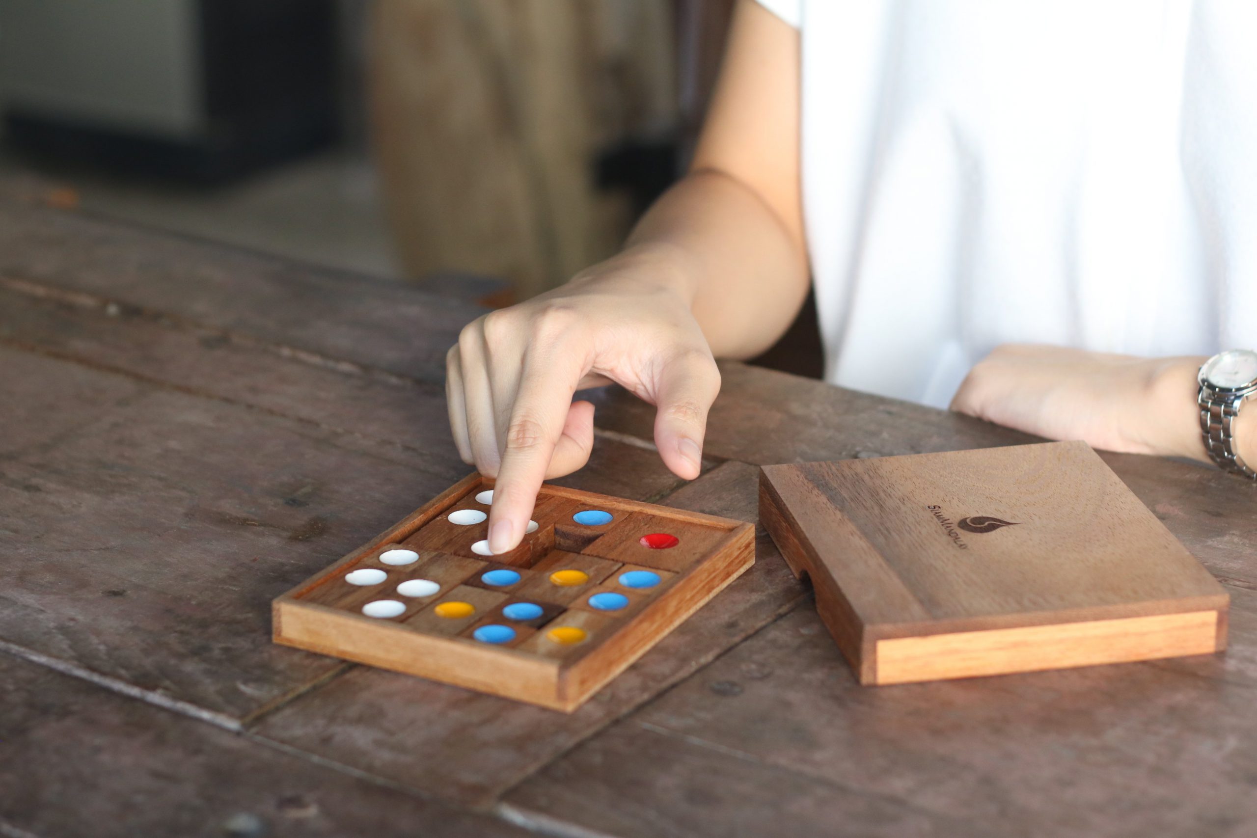 Traffic Jam - Wooden Sliding Block Puzzle | SiamMandalay