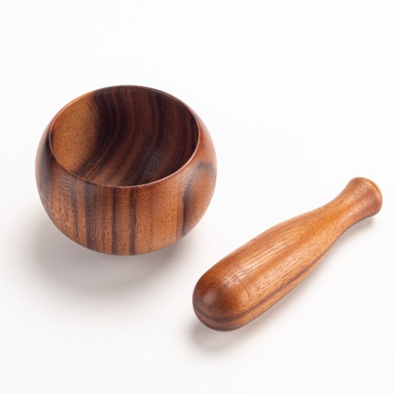 Acacia Wood Kitchenware: Handcrafted Serverware and Kitchen Utensils